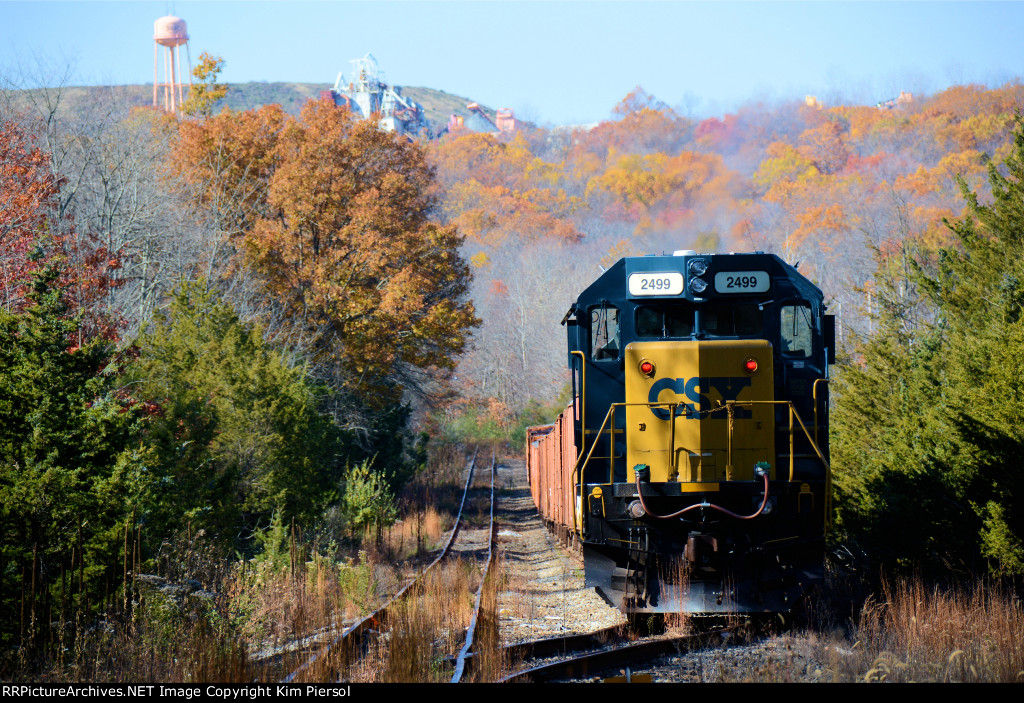 CSX 2499 Ballast Loads at Gibraltar Rock Quarry